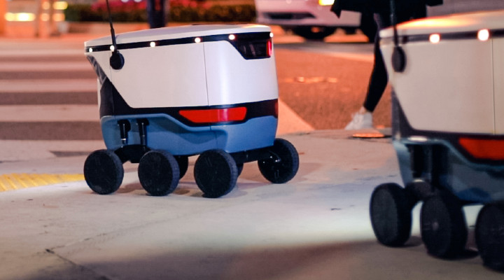 The age of delivery robots is upon us: Uber & Cartken are leading the ...